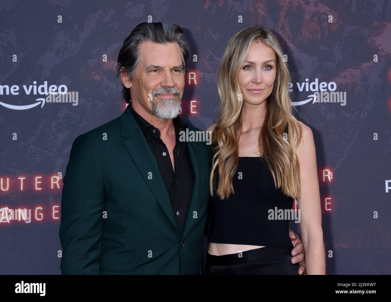 Josh Brolin and Kathryn Boyd at the ÔOuter RangeÕ Prime Video Premiere ...