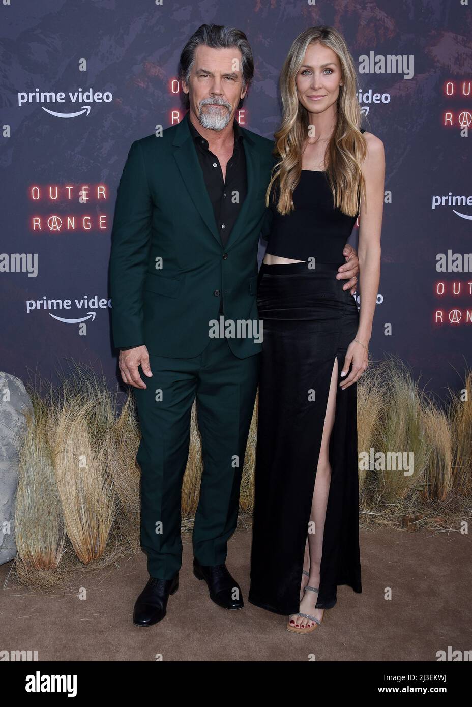 Josh Brolin and Kathryn Boyd at the ÔOuter RangeÕ Prime Video Premiere ...