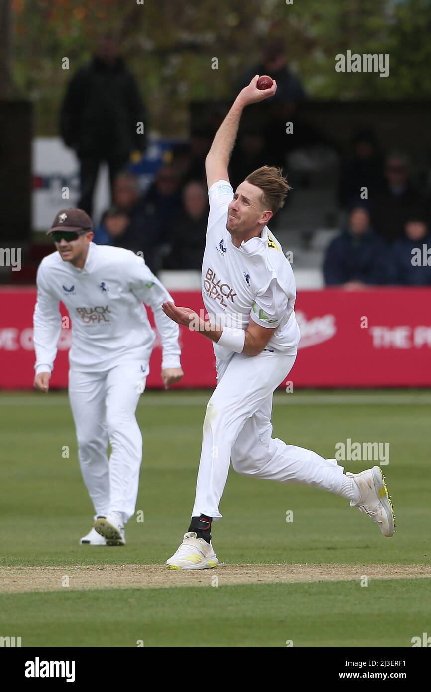 Matt Quinn in bowling action for Kent during Essex CCC vs Kent CCC, LV ...