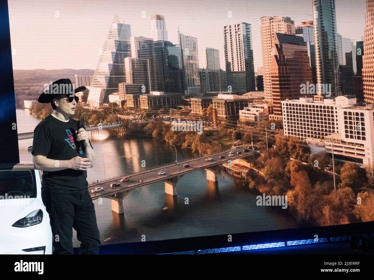 Austin, TX, USA. 7th Apr, 2022. Tesla CEO ELON MUSK addresses the ...