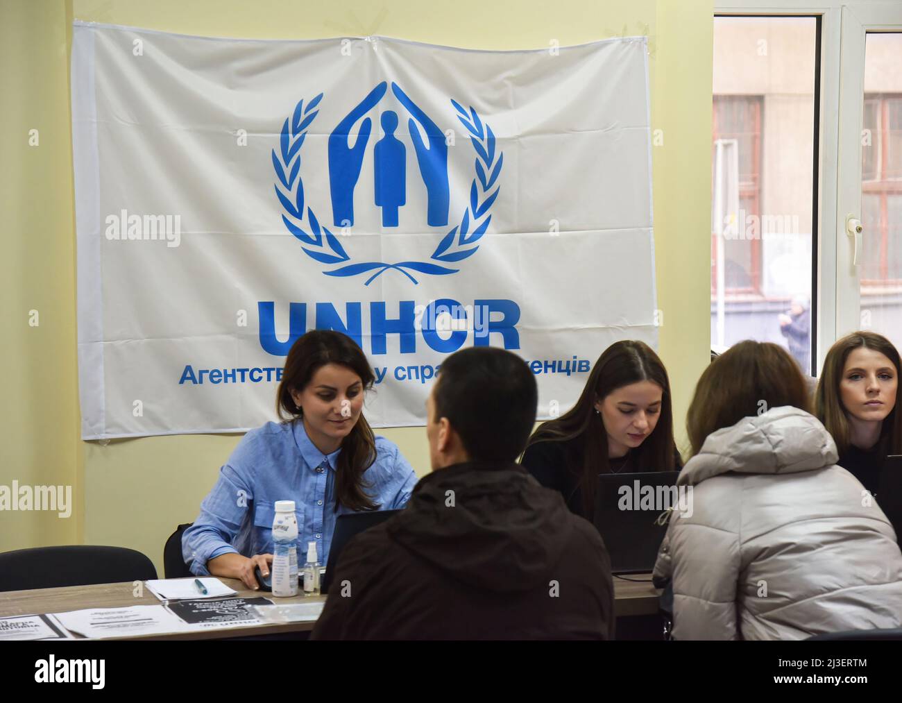 Un refugee office hi-res stock photography and images - Alamy