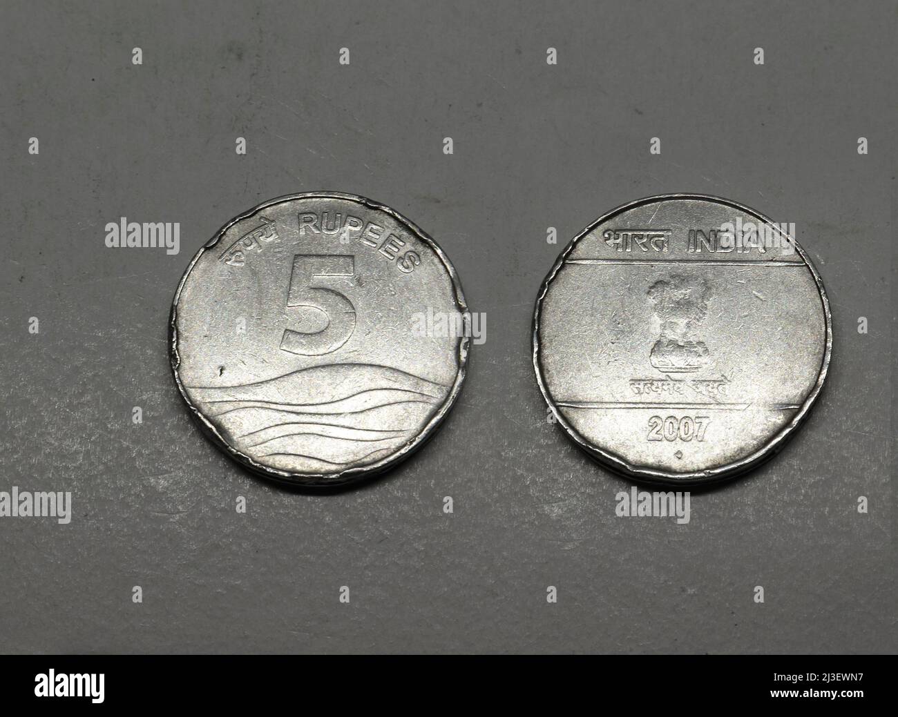 old five Rupees Coin, Indian Currency, Money, silver wave five rupees ...