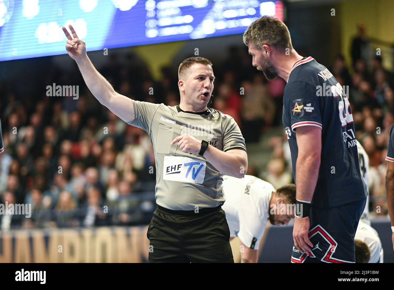 Handball referee hi-res stock photography and images - Alamy