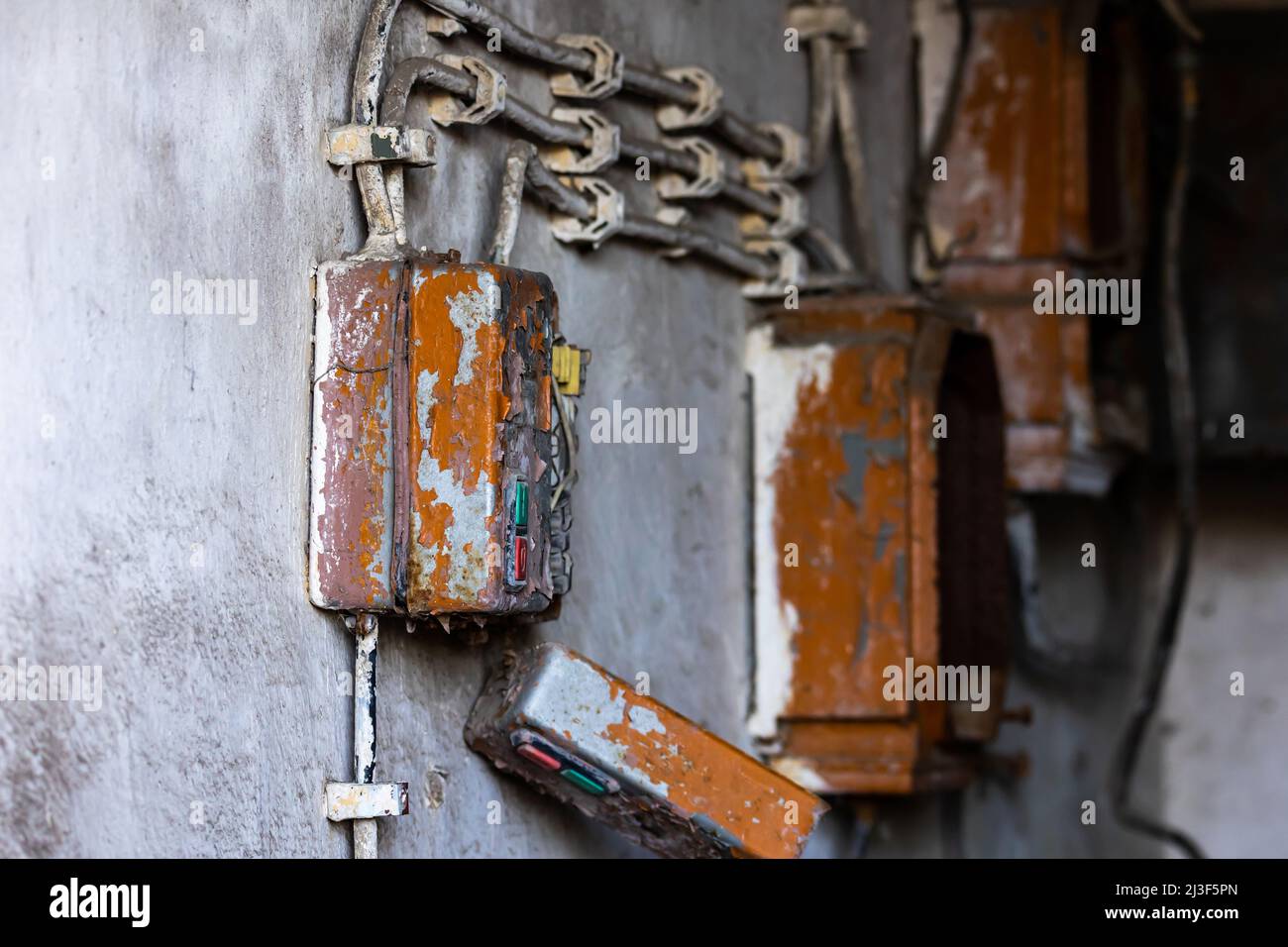 Old fuses fuse box hi-res stock photography and images - Alamy