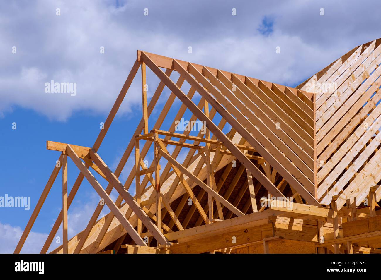 The construction of wooden roof a wooden roofing overlap construction ...