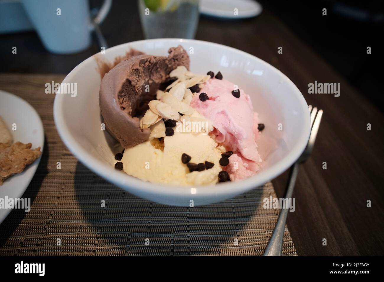 Lunch Buffet Desserts at J W Marriott Cafe JW Marriott Hotel, 4 ...