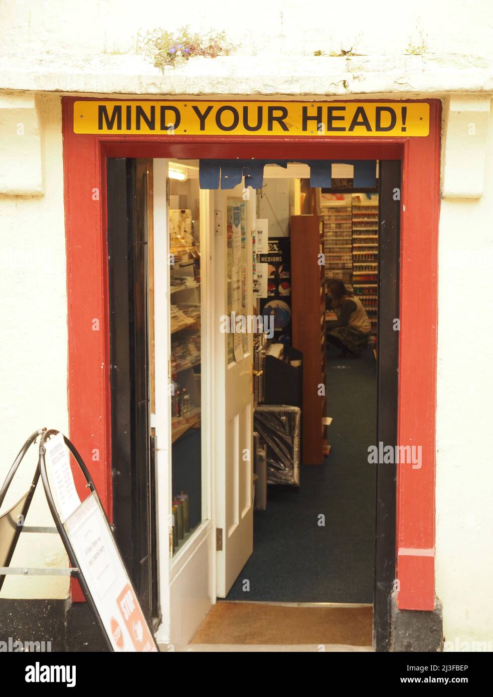 Headroom hi-res stock photography and images - Alamy