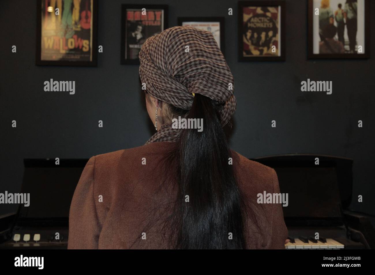 Female model in a cafe Stock Photo - Alamy