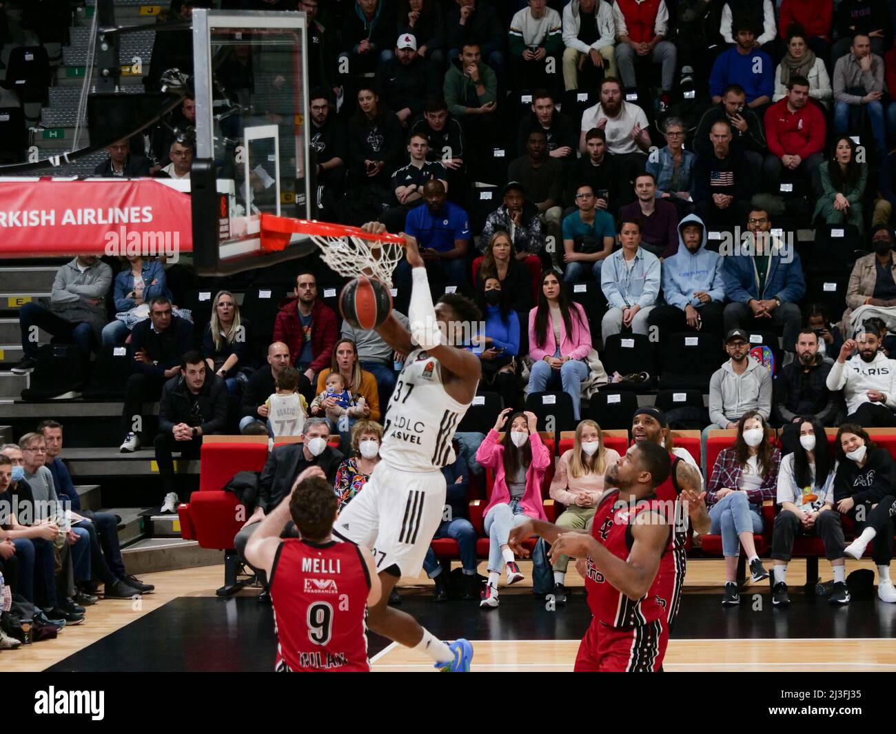K.ANTETOKOUNMPO (LDLC ASVEL) vs N.MELI (ARMANI EXCHANGE) Winner during ...