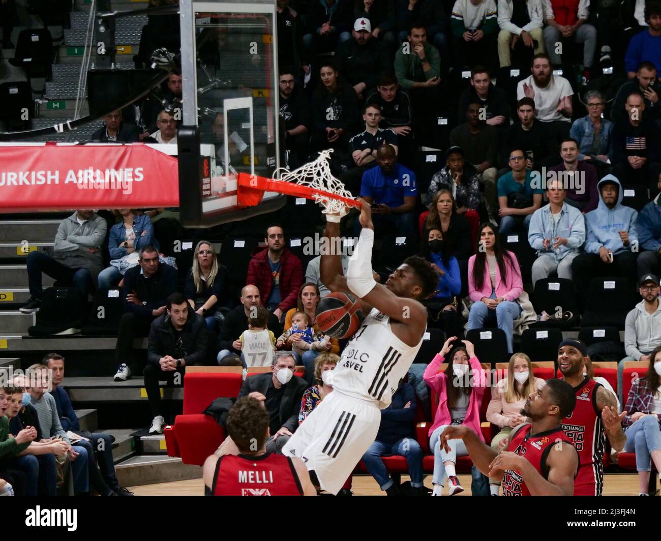 K.ANTETOKOUNMPO (LDLC ASVEL) vs N.MELI (ARMANI EXCHANGE) Winner during ...