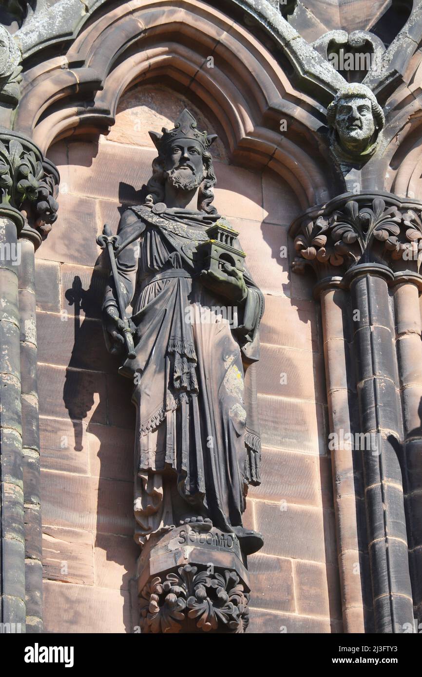 Statue of king solomon hi-res stock photography and images - Alamy