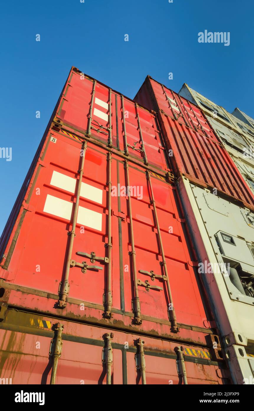 Generic containers hi-res stock photography and images - Alamy