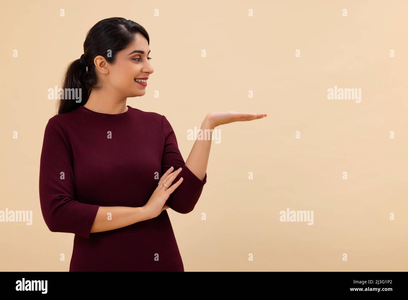 Hand palm up hi-res stock photography and images - Alamy