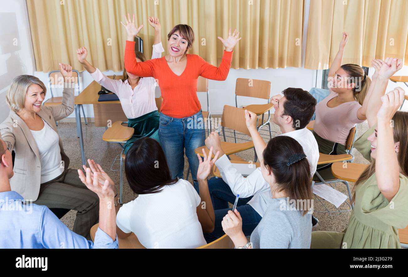 High school girl presentation hi-res stock photography and images - Alamy