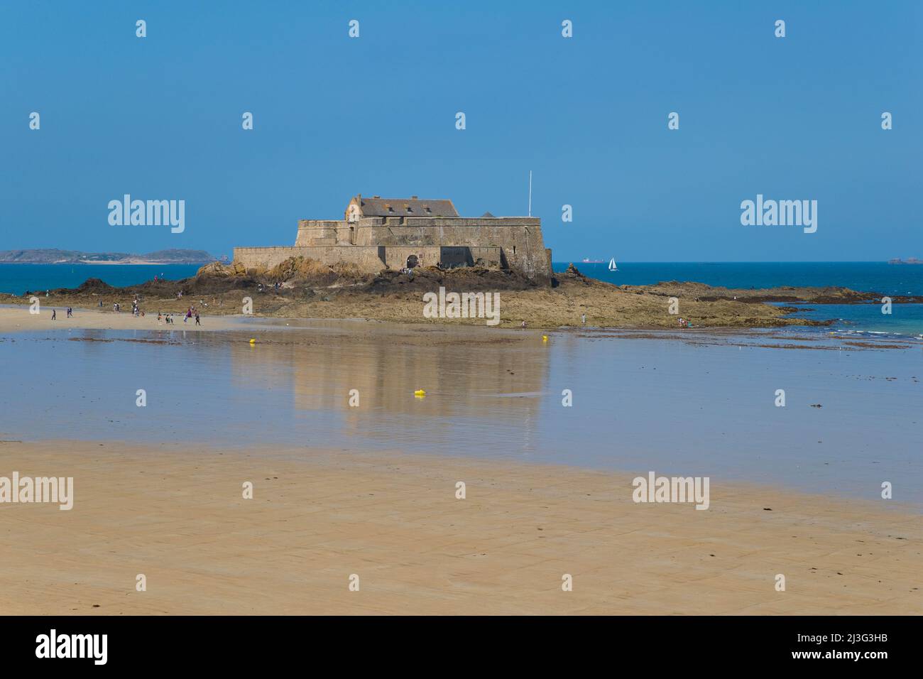 Fort National, Saint-Malo, Brittany, France at tide Stock Photo - Alamy