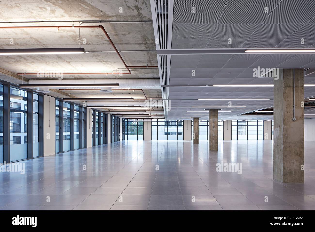 Cast iron bearing shoe hi-res stock photography and images - Alamy