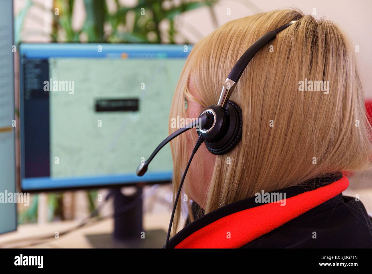 112 emergency call center hi-res stock photography and images - Alamy