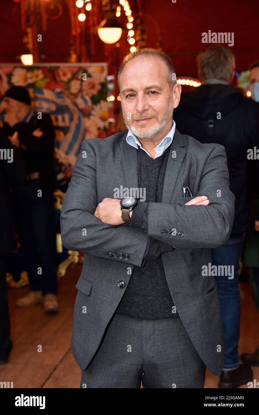 Cologne, Germany. 07th Apr, 2022. Actor Erdogan Atalay comes to the ...