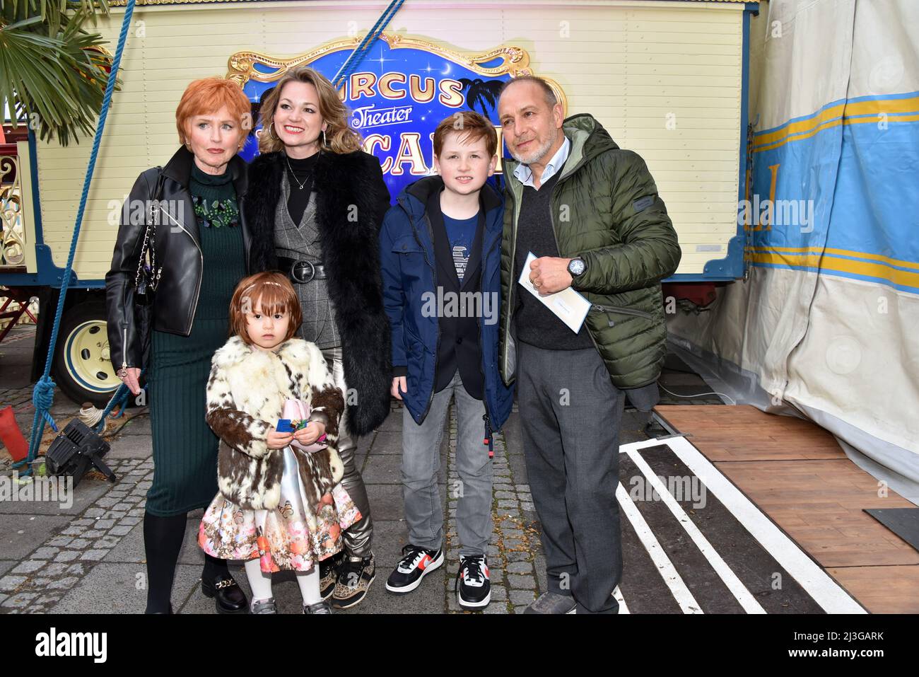 Cologne, Germany. 07th Apr, 2022. Actor Erdogan Atalay with his family ...