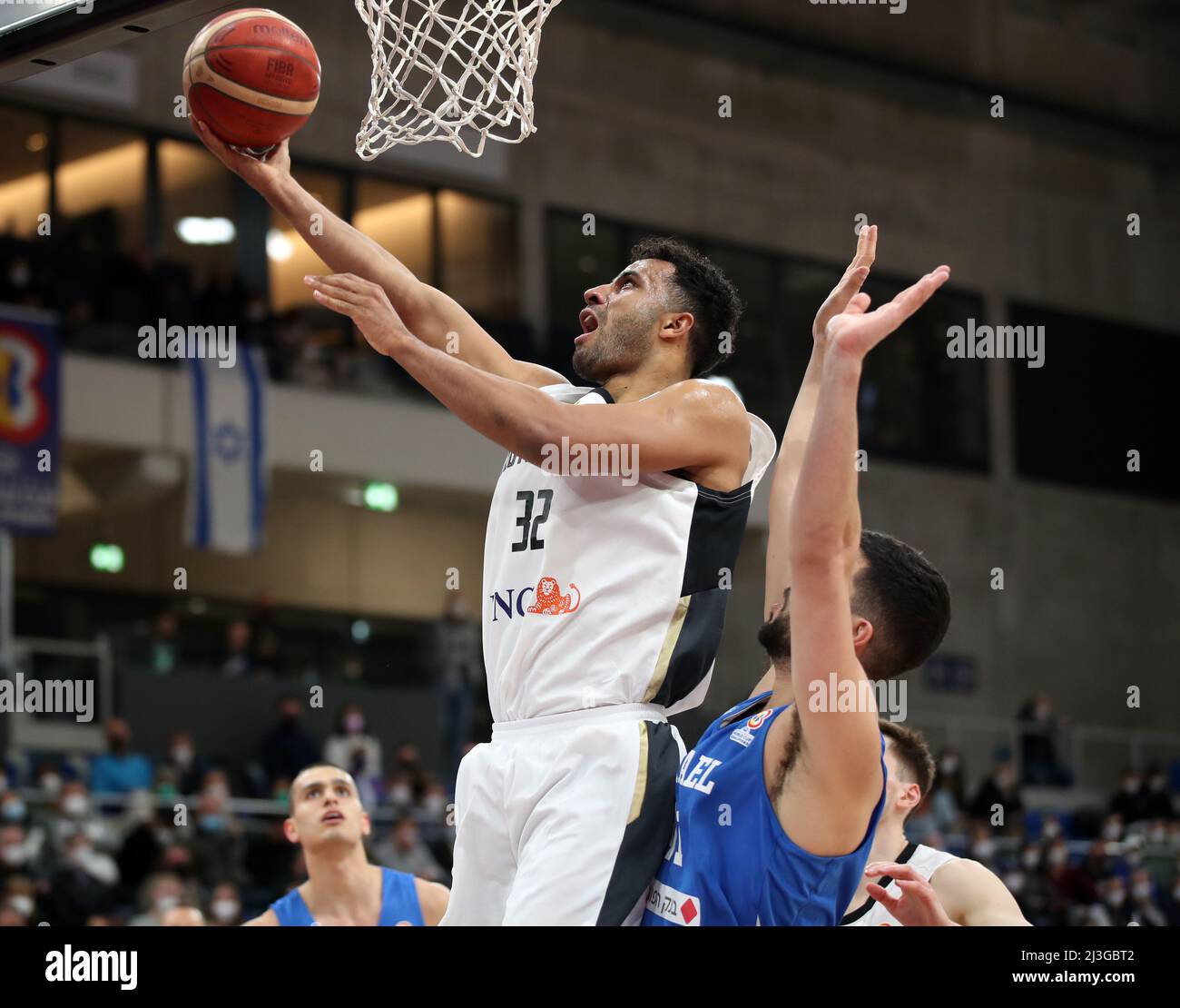 Johannes Thiemann #32 von Deutschland Germany vs Israel Basketball ...