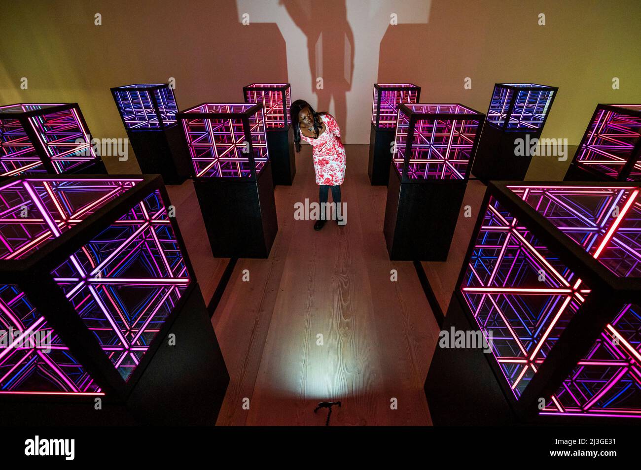 London, UK. 8th Apr, 2022. ‘Lightfield' - an array of twelve ...