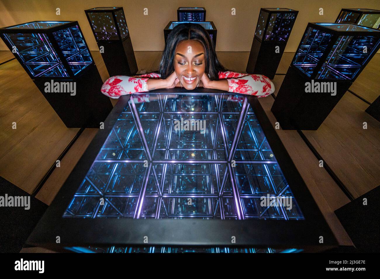 London, UK. 8th Apr, 2022. ‘Lightfield' - an array of twelve ...