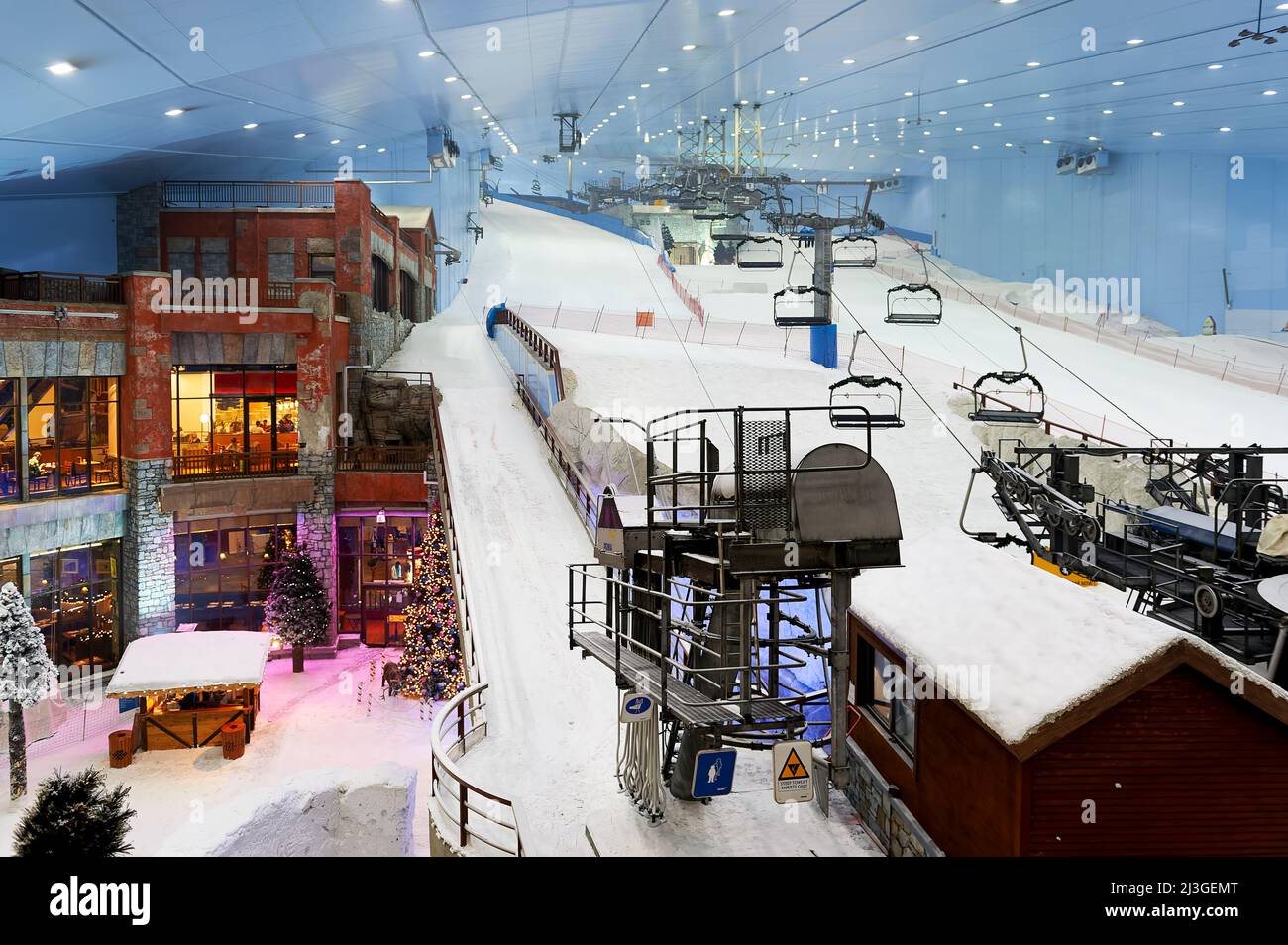 Dubai. UAE. Ski Dubai Stock Photo - Alamy