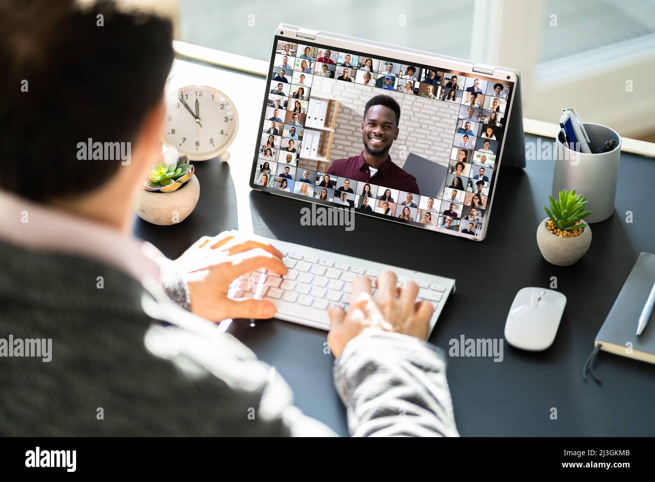 Videoconference video call hi-res stock photography and images - Alamy