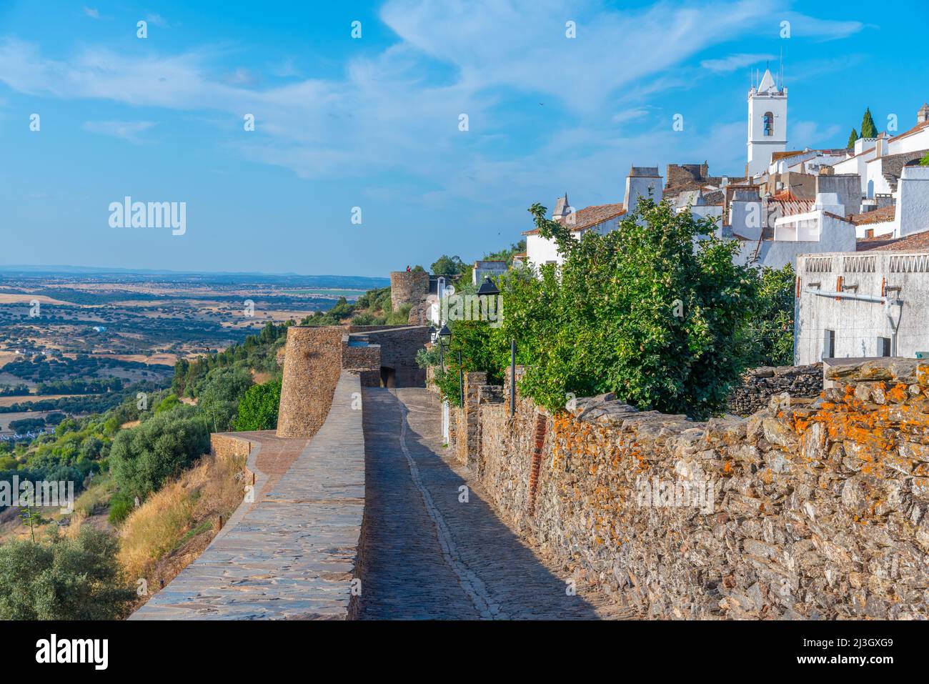 Castelo village monsaraz view hi-res stock photography and images - Alamy