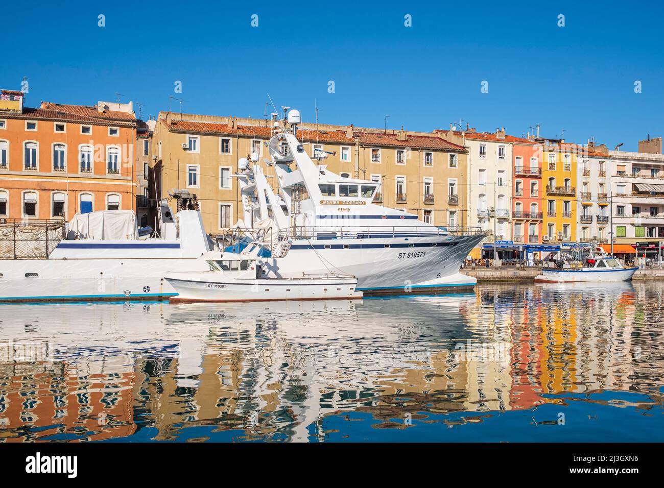 France, Herault, Sete, fishing boats on the Royal canal along quai ...