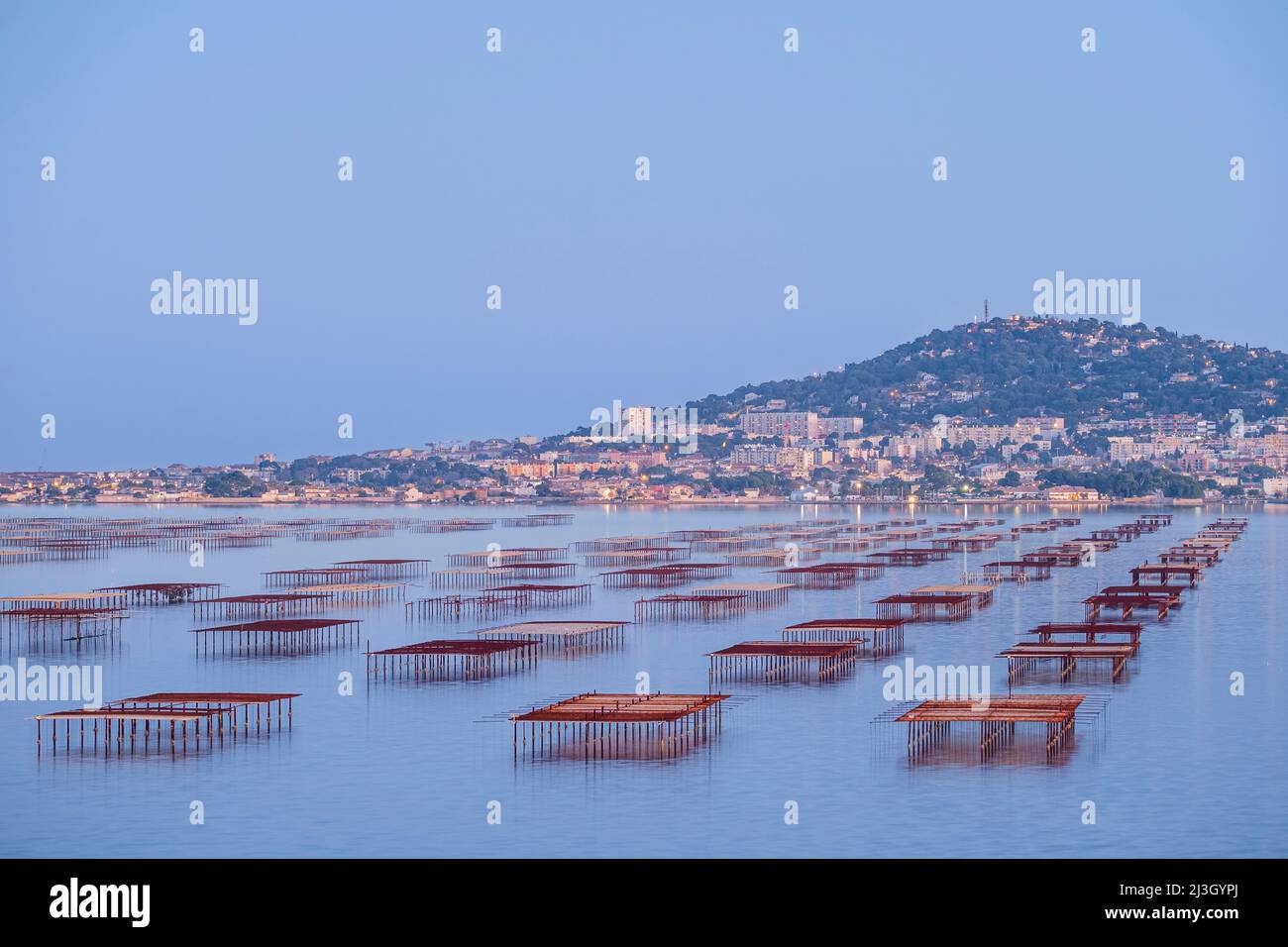 France, Herault, Bouzigues, village on the banks of the Etang de Thau ...
