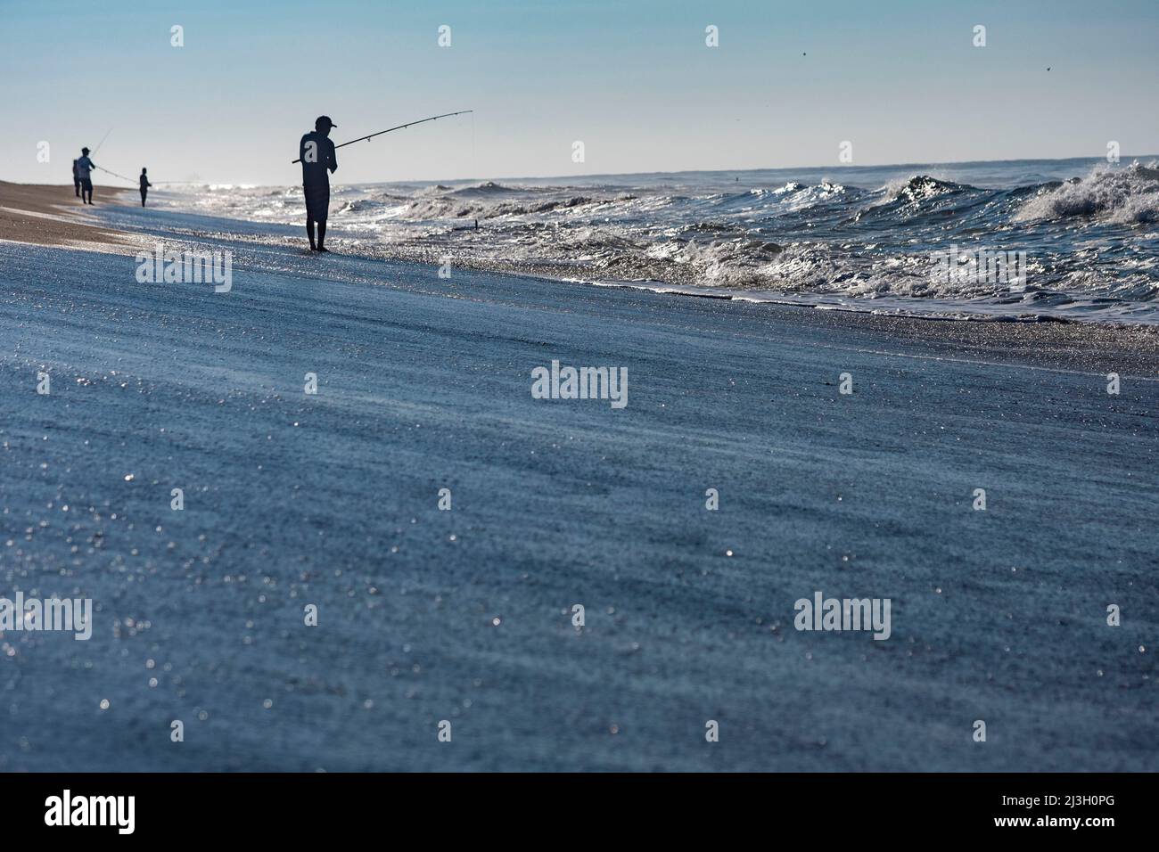 Mexico, Oaxaca state, Puerto Escondido, Punta Zicatela beach, fishermen ...