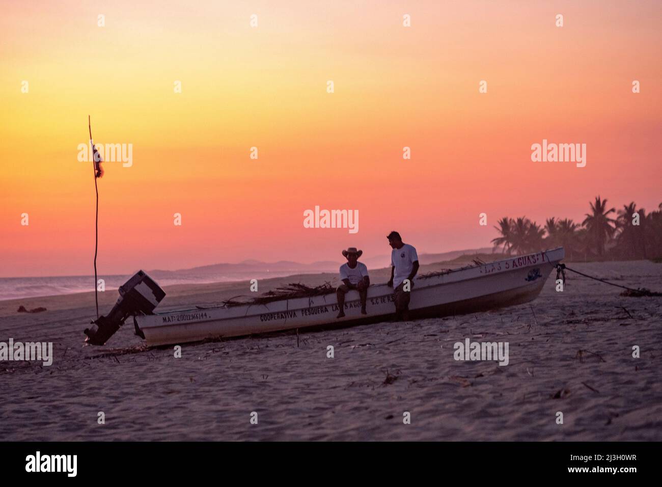 Mexico, State of Oaxaca, Puerto Escondido and its beach, Punta Zicatela ...