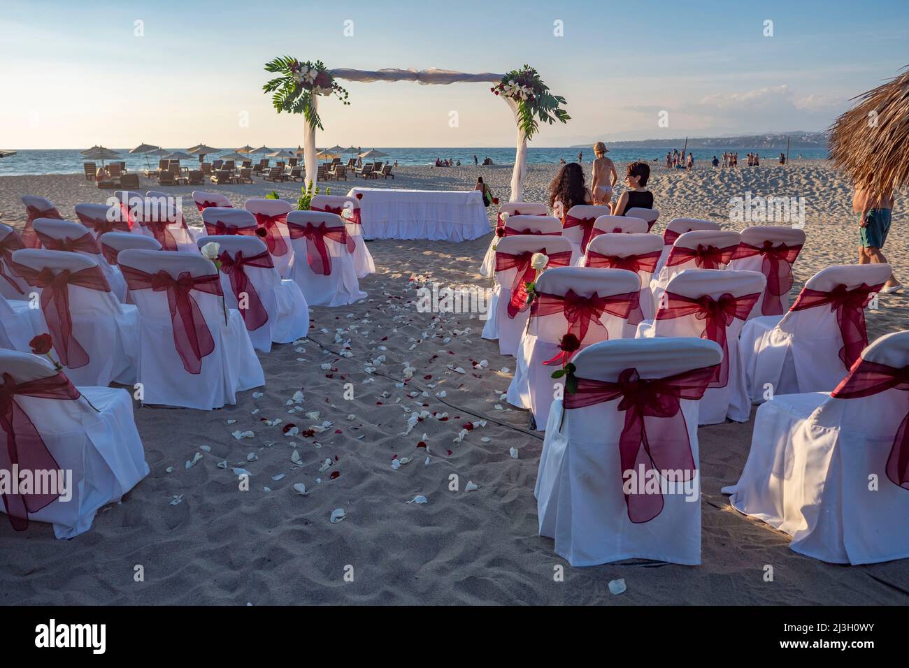 Mexico, State of Oaxaca, Puerto Escondido and its beach, Punta Zicatela ...