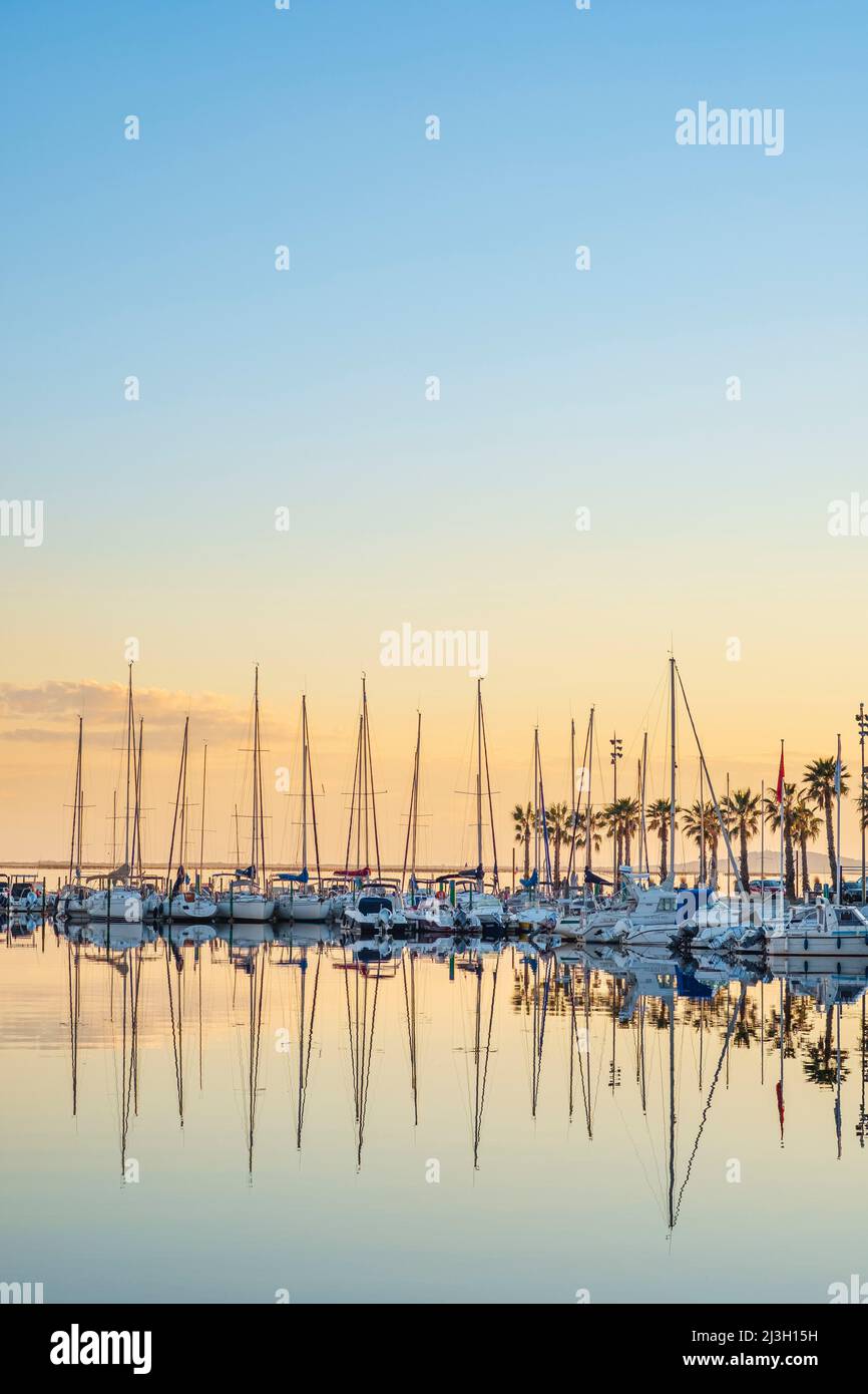 Meze herault occitanie france hi-res stock photography and images - Alamy