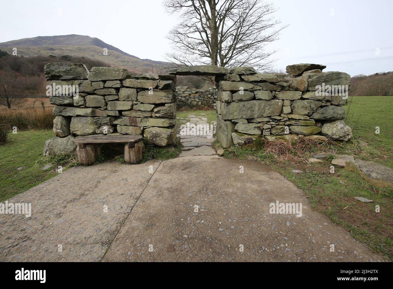 Beddgelert legend hi-res stock photography and images - Alamy