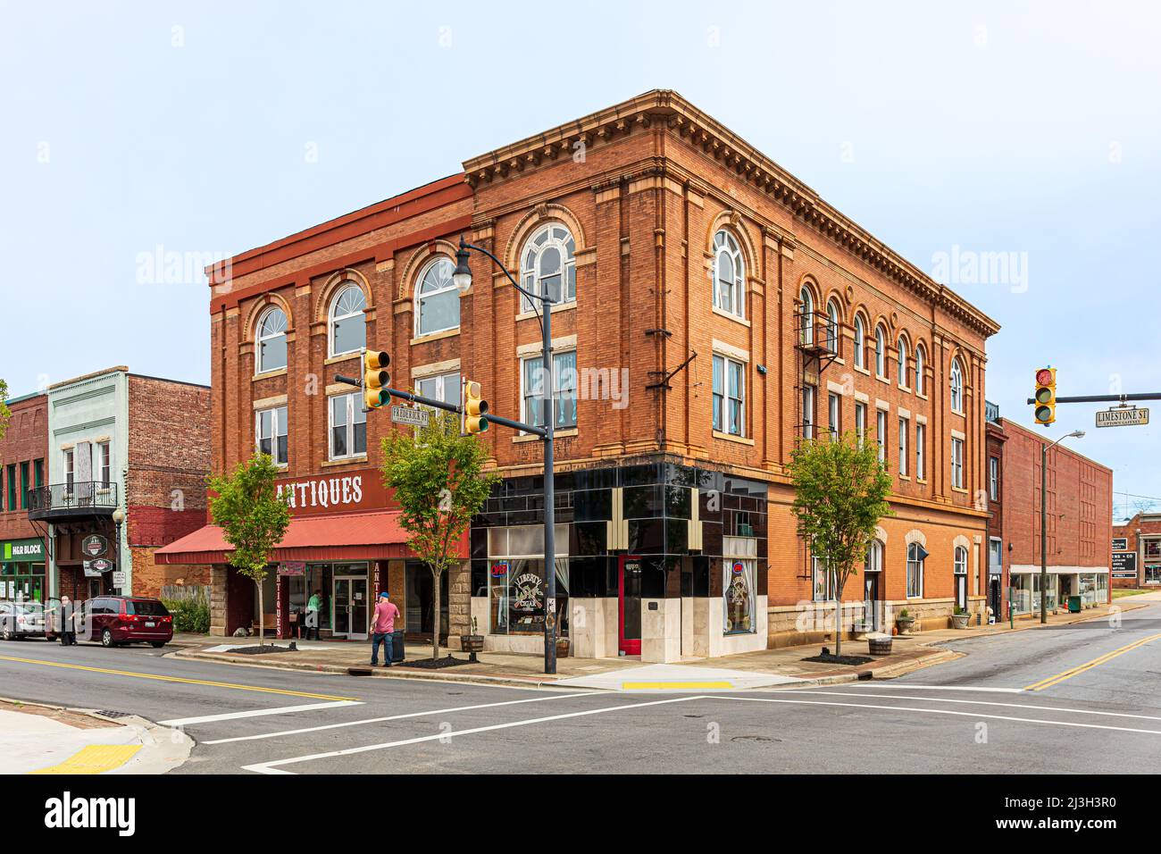 GAFFNEY, S.C. USA-2 APRIL 2022: Downtown historic building at corner of ...
