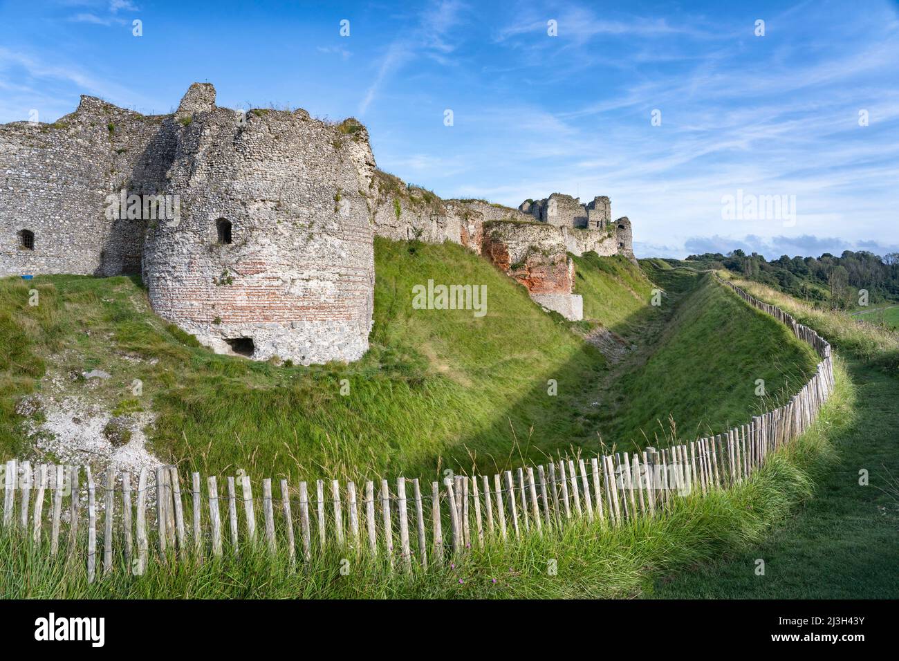 Arques la bataille castle hi-res stock photography and images - Alamy