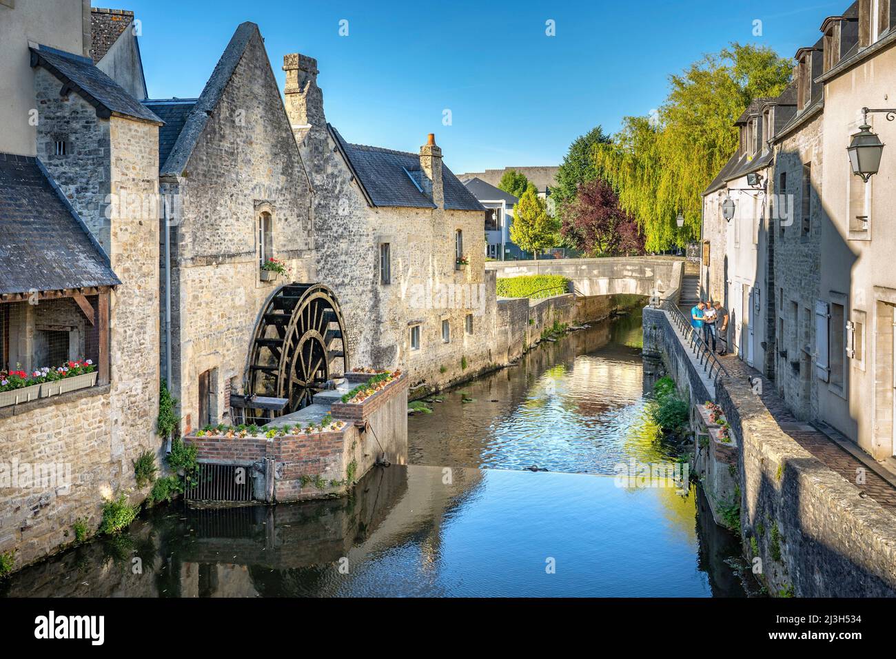 Bayeux france aure river hi-res stock photography and images - Alamy