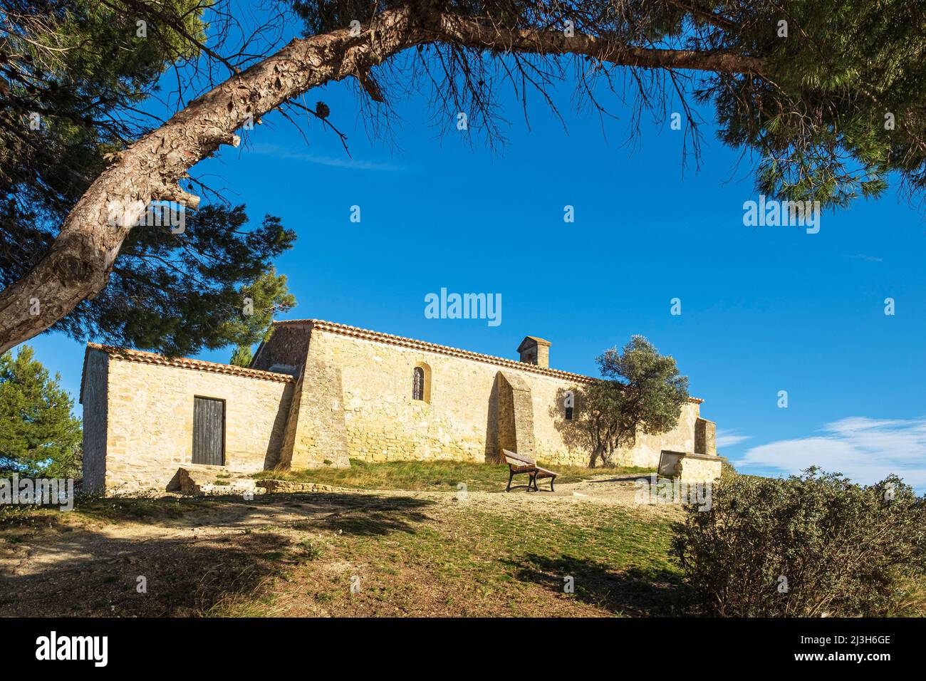 France, Bouches-du-Rhone, Saint-Chamas, small town on the edge of the ...