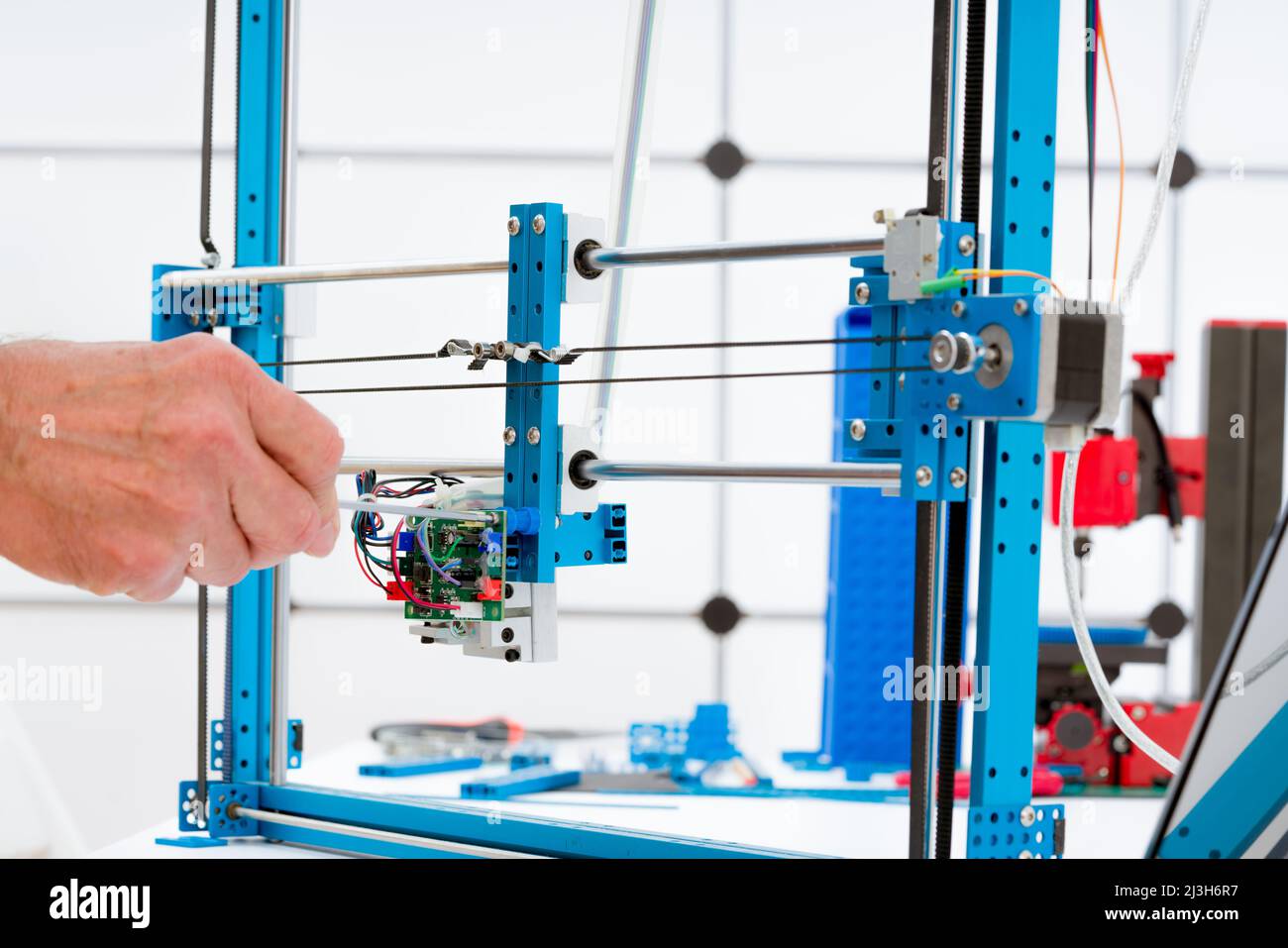 Assembling CNC Laser Cutting Machine for Precision Medical Equipment ...