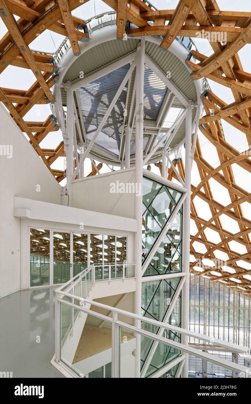 France, Moselle, Metz, Amphitheatre district, Centre Pompidou Metz, art ...