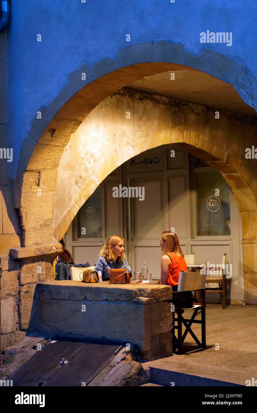 France, Moselle, Metz, Place Saint Louis, Medieval houses with arcades ...