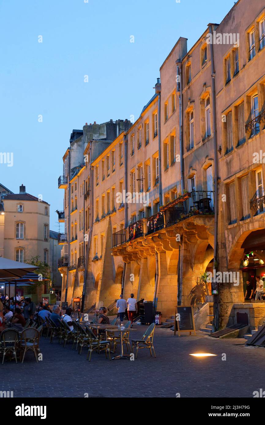 France, Moselle, Metz, Place Saint Louis, Medieval houses with arcades ...