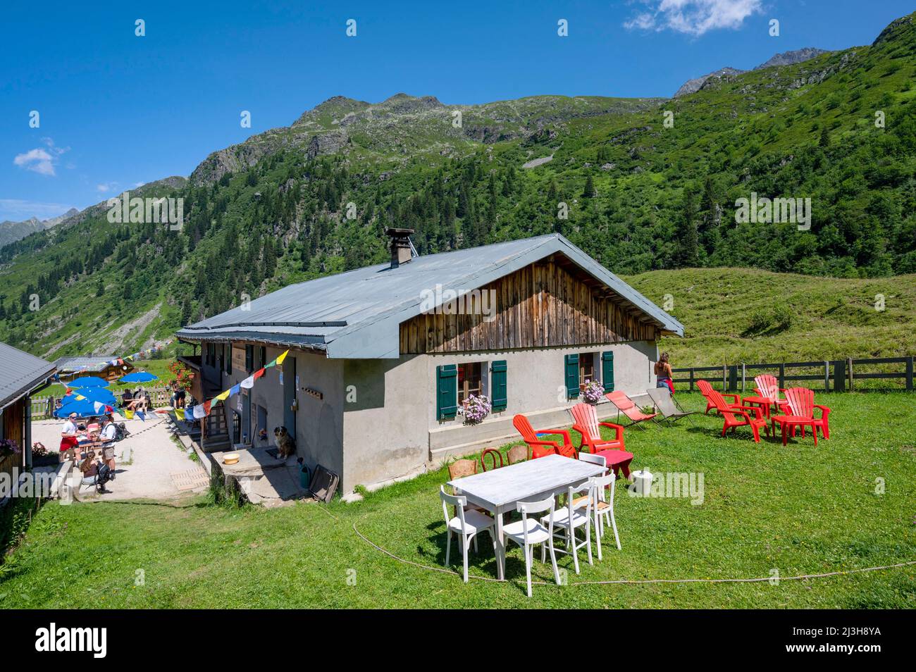 Tour du mont blanc contamines hi-res stock photography and images - Alamy