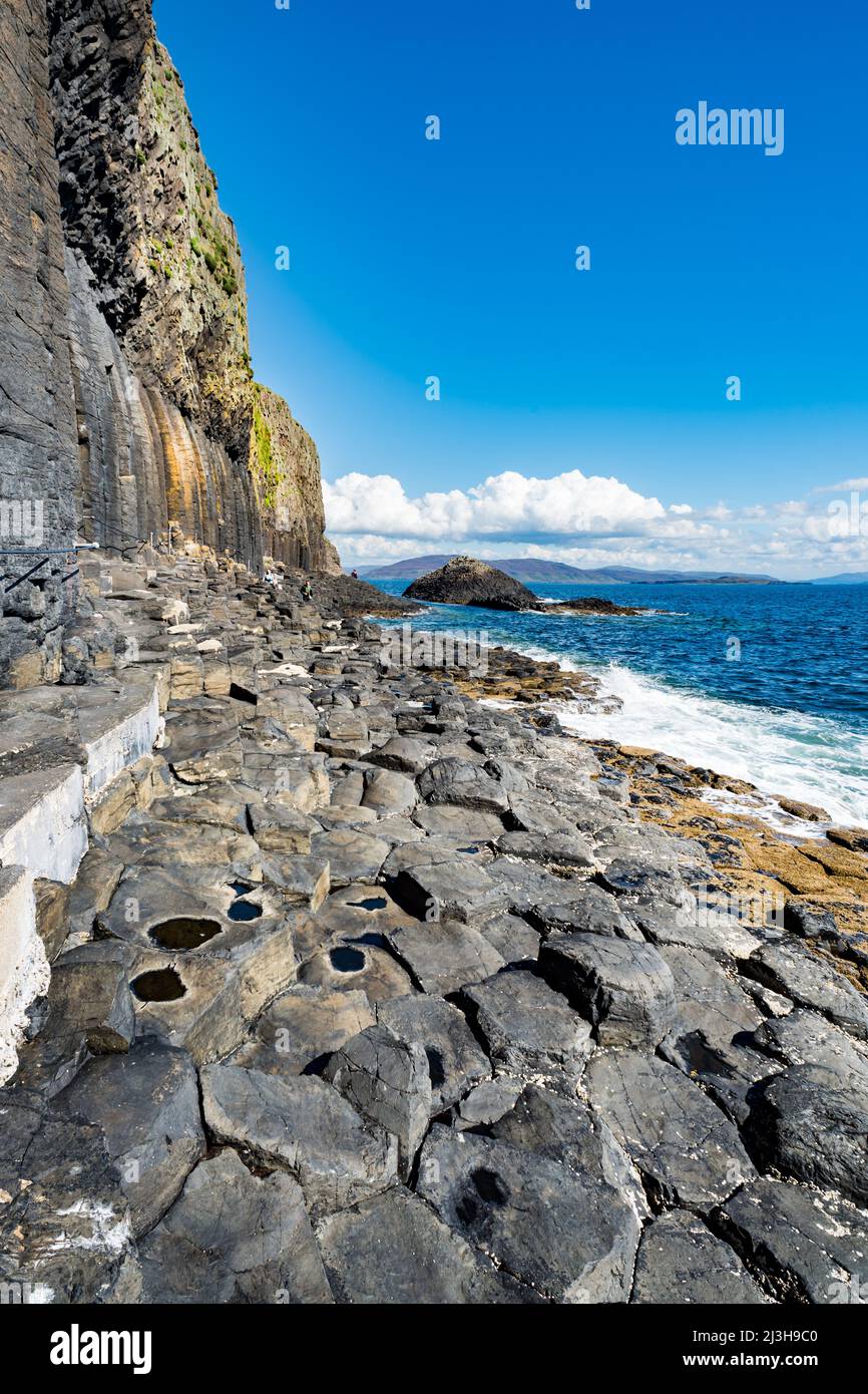 Staffa island hi-res stock photography and images - Alamy