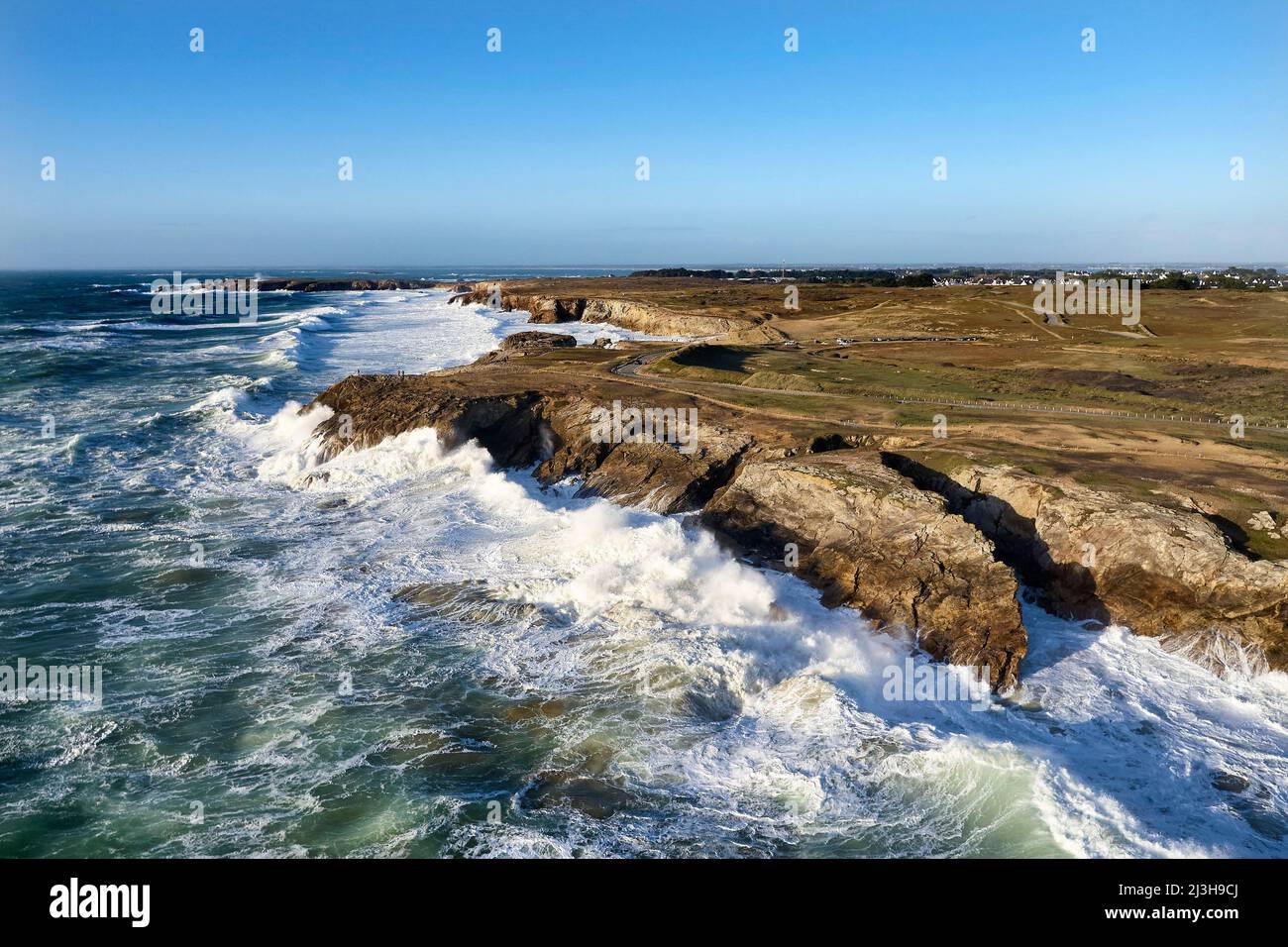 France, Morbihan, Presqu'ile de Quiberon (Quiberon peninsula), la cote ...