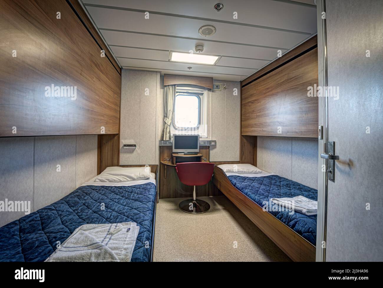 Onboard views of the chartered ROPAX Epsilon. The Vistentini built ...