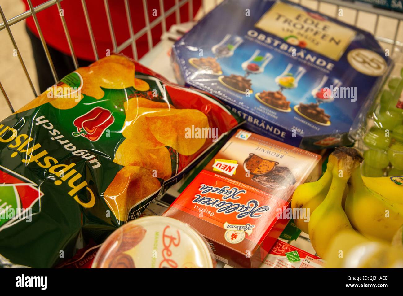 Shopping trolley with food (Germany Stock Photo - Alamy