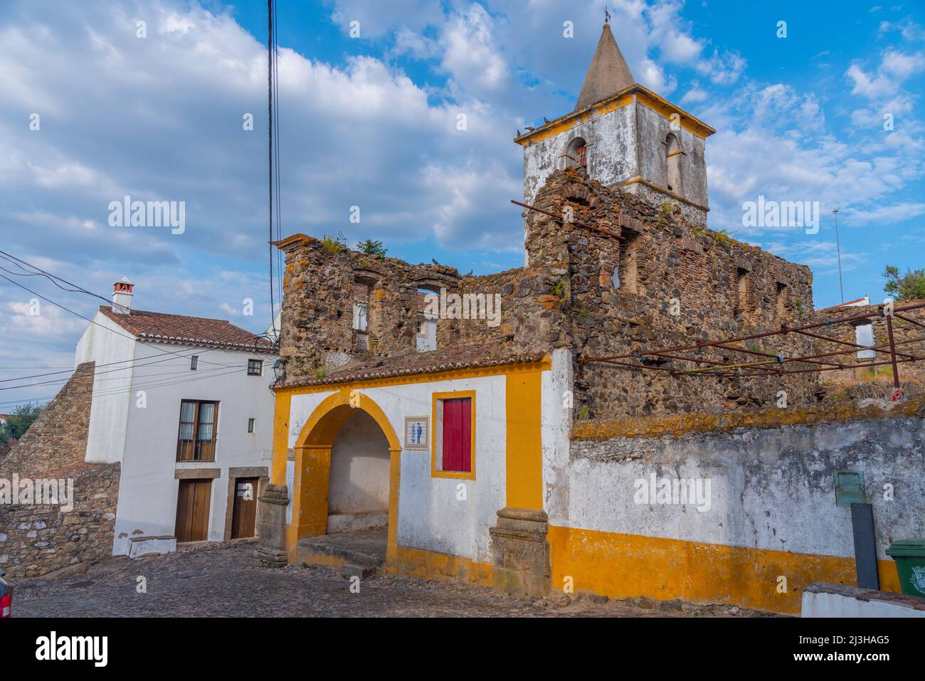 Castle at Portuguese town Castelo de Vide Stock Photo - Alamy